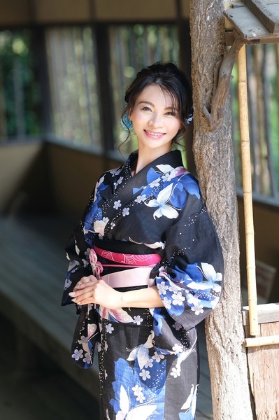 chiharu_2 - 林千春_Mrs of the YearのNFT | Adam byGMO