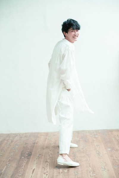 【プレゼント】杉野遥亮 2022年カレンダーアザーカット Vol.0 #919/1000 - TopCoatのNFT | Adam byGMO