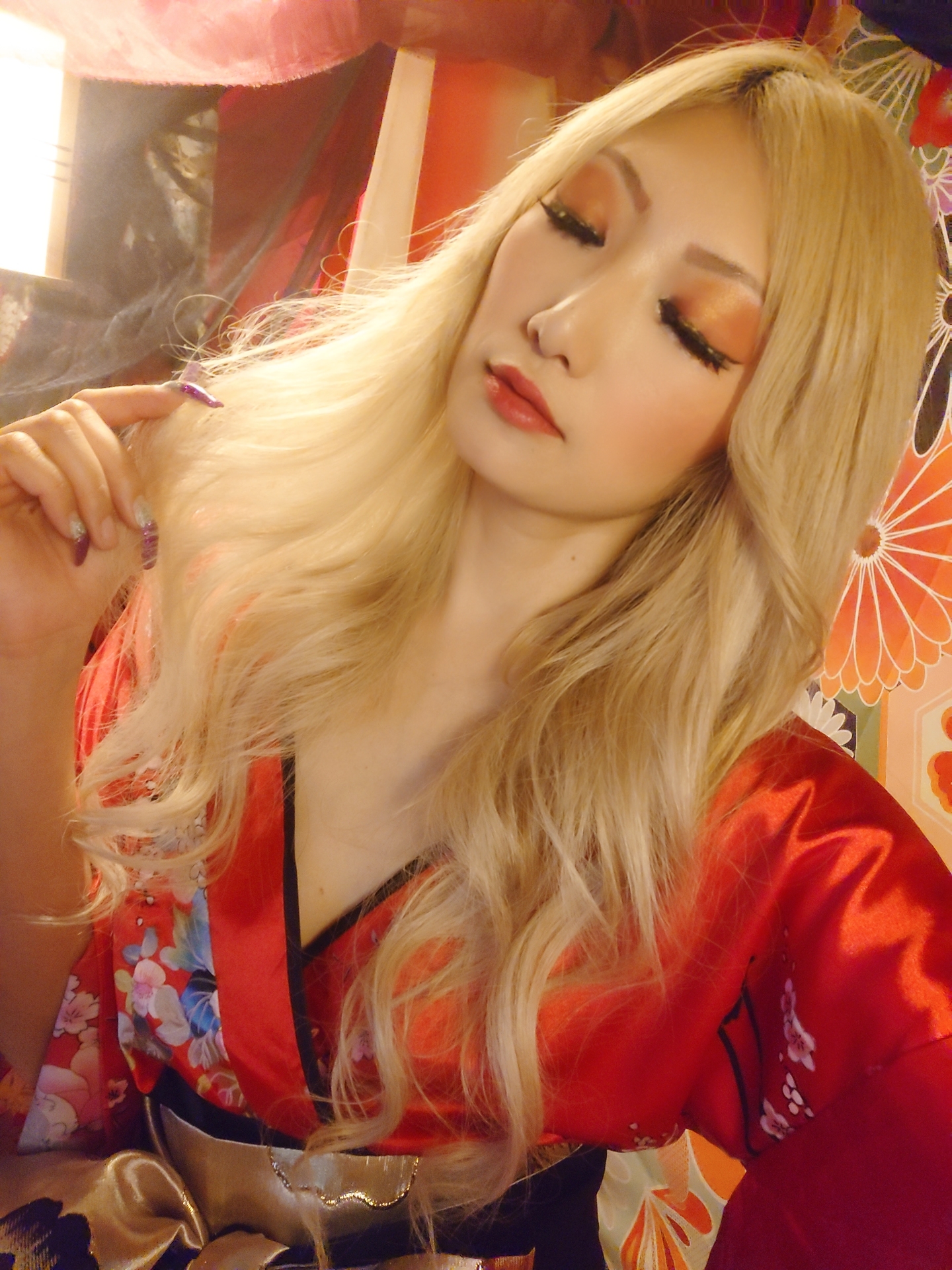 nuts - プロフィール | Adam byGMO